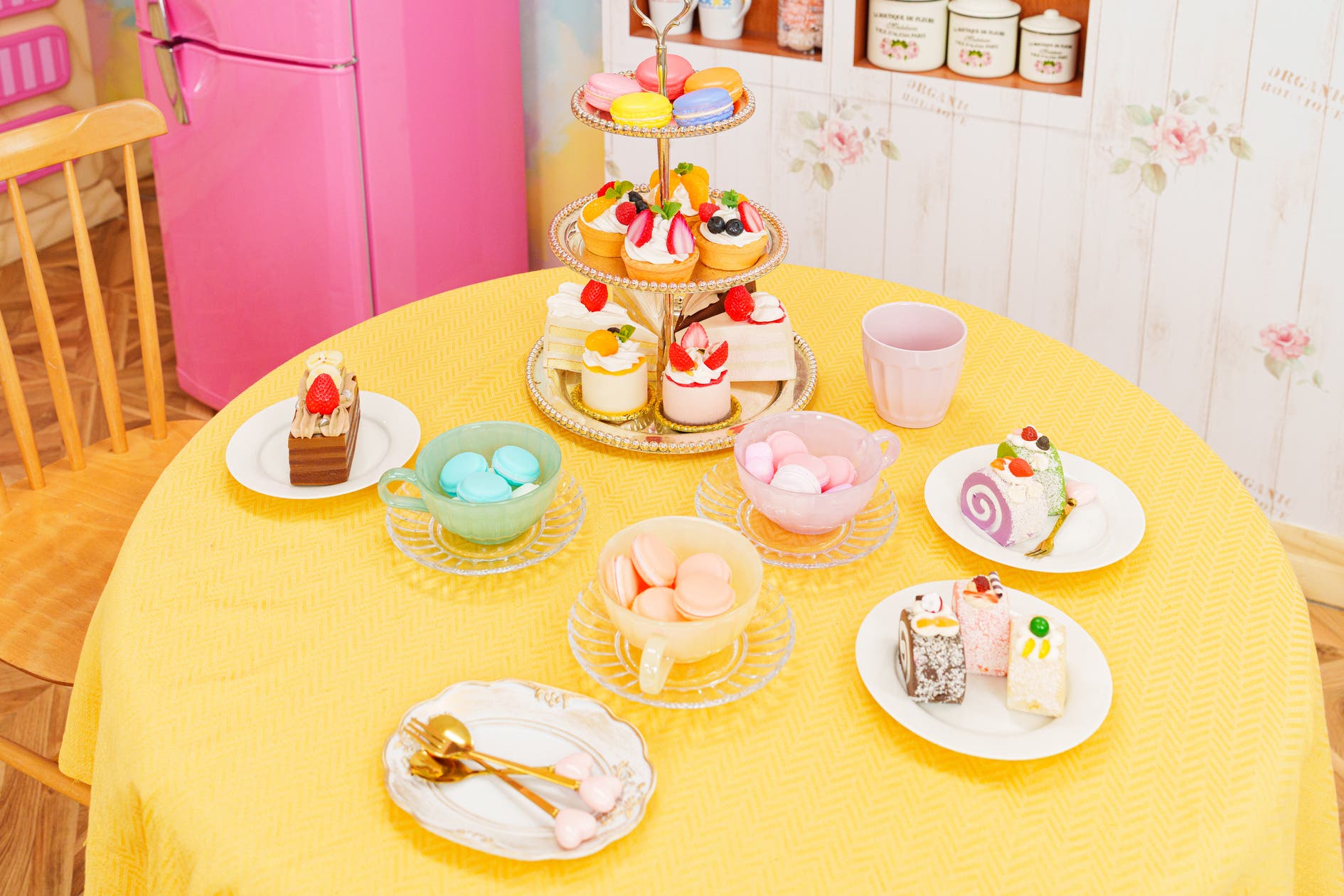 【パステルスタジオ】パステルカラーのガーリーでポップな空間 個室メイクルーム有り TVや雑誌の撮影実績多数！の写真5