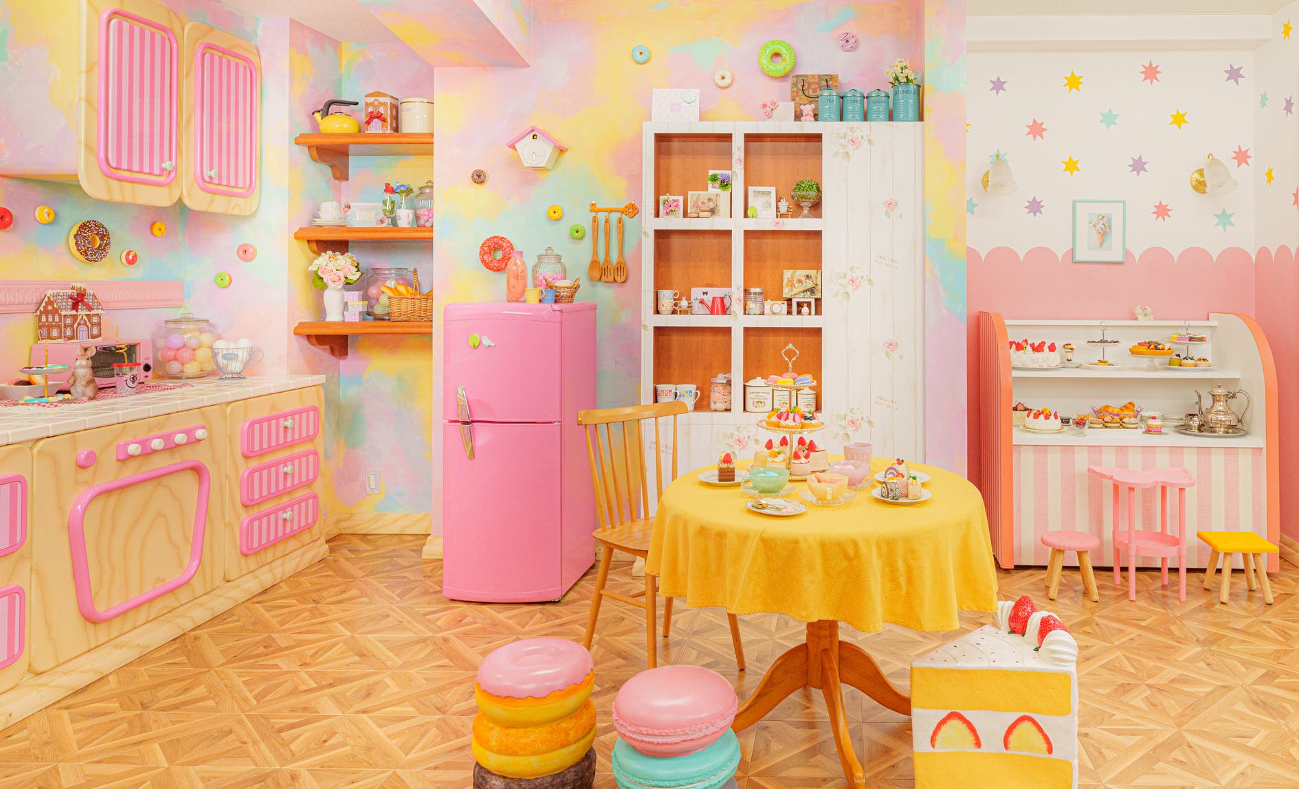 【パステルスタジオ】パステルカラーのガーリーでポップな空間 個室メイクルーム有り TVや雑誌の撮影実績多数！の写真3