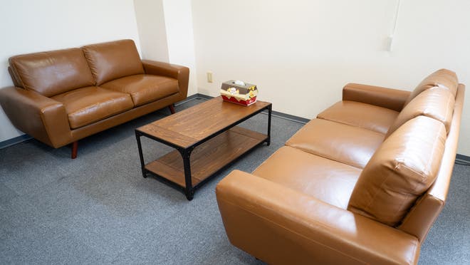 【大須観音2分、伏見10分】最大50名収容、着席32名可能|80㎡の大箱スペースA|高速WiFi、プロジェクター、ホワイトボードの写真11