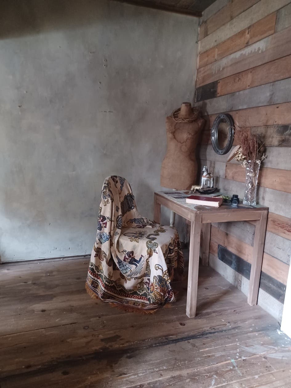 ホワイトを貴重としたアンティーク空間の写真19