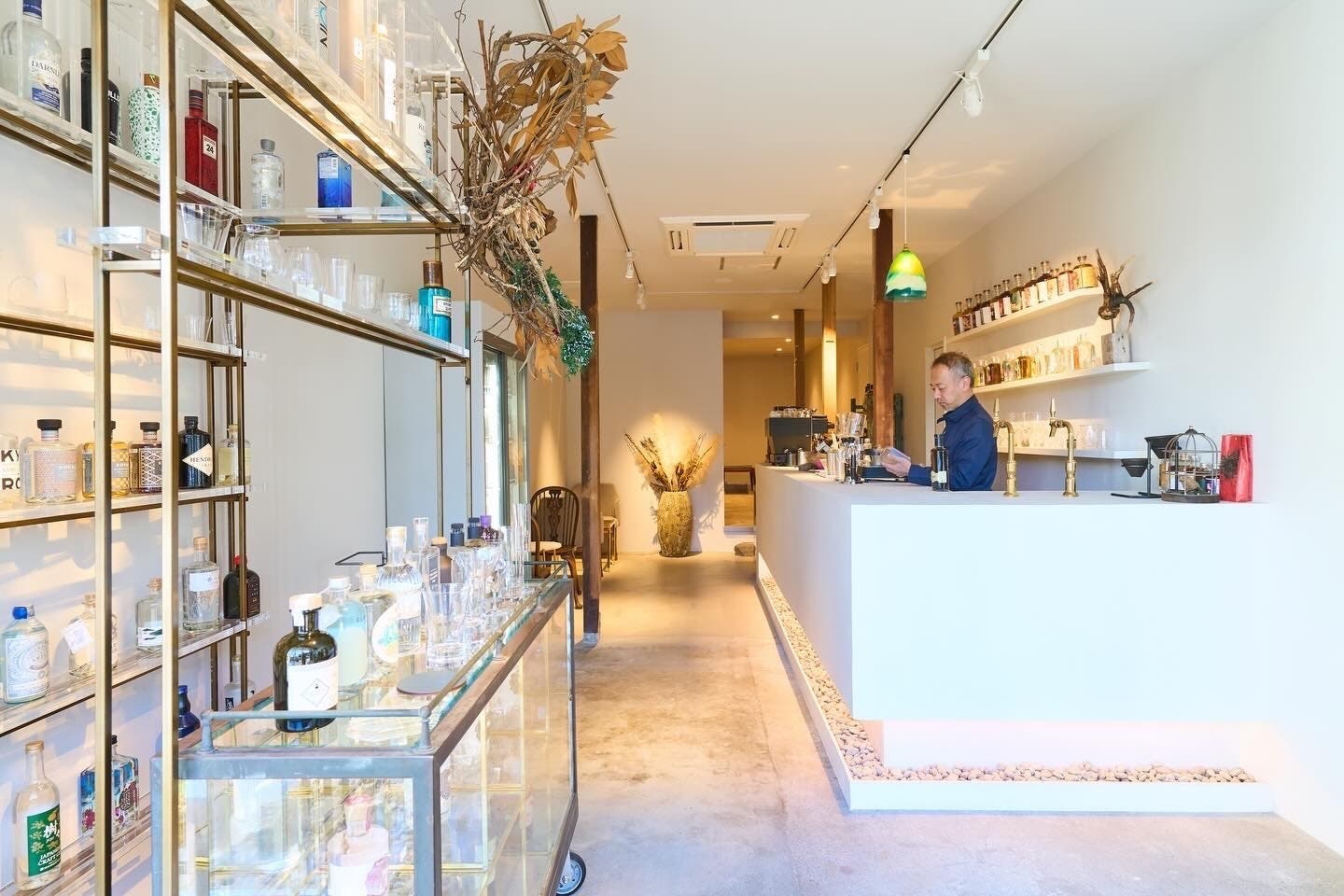 旧軽井沢の中央に位置するモダンカフェの写真2