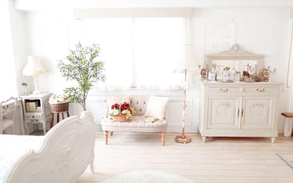 🎊今だけ特割🎁秋葉原4分⭐本格アンティーク家具が彩るシャビーシック撮影スタジオ✨ポートレート、撮影会、作品撮りに特別な一枚を📷の写真1