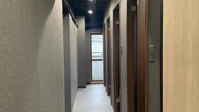 【日吉by コワーキング】モニター付き完全個室⑥の写真4