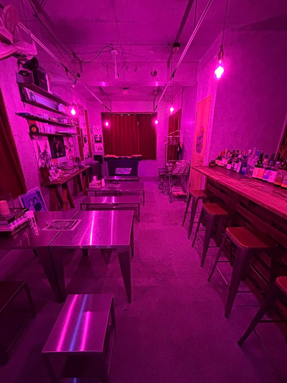 【下北沢駅徒歩3分！】最上階4階！窓が多く風通しも良く眺望も良し✨の写真4