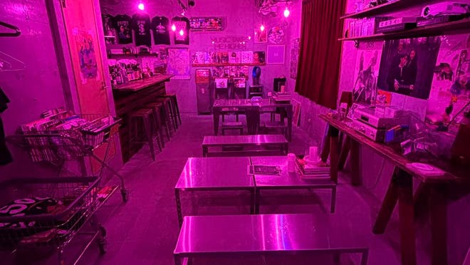 【下北沢駅徒歩3分!】最上階4階!窓が多く風通しも良く眺望も良し✨の写真2