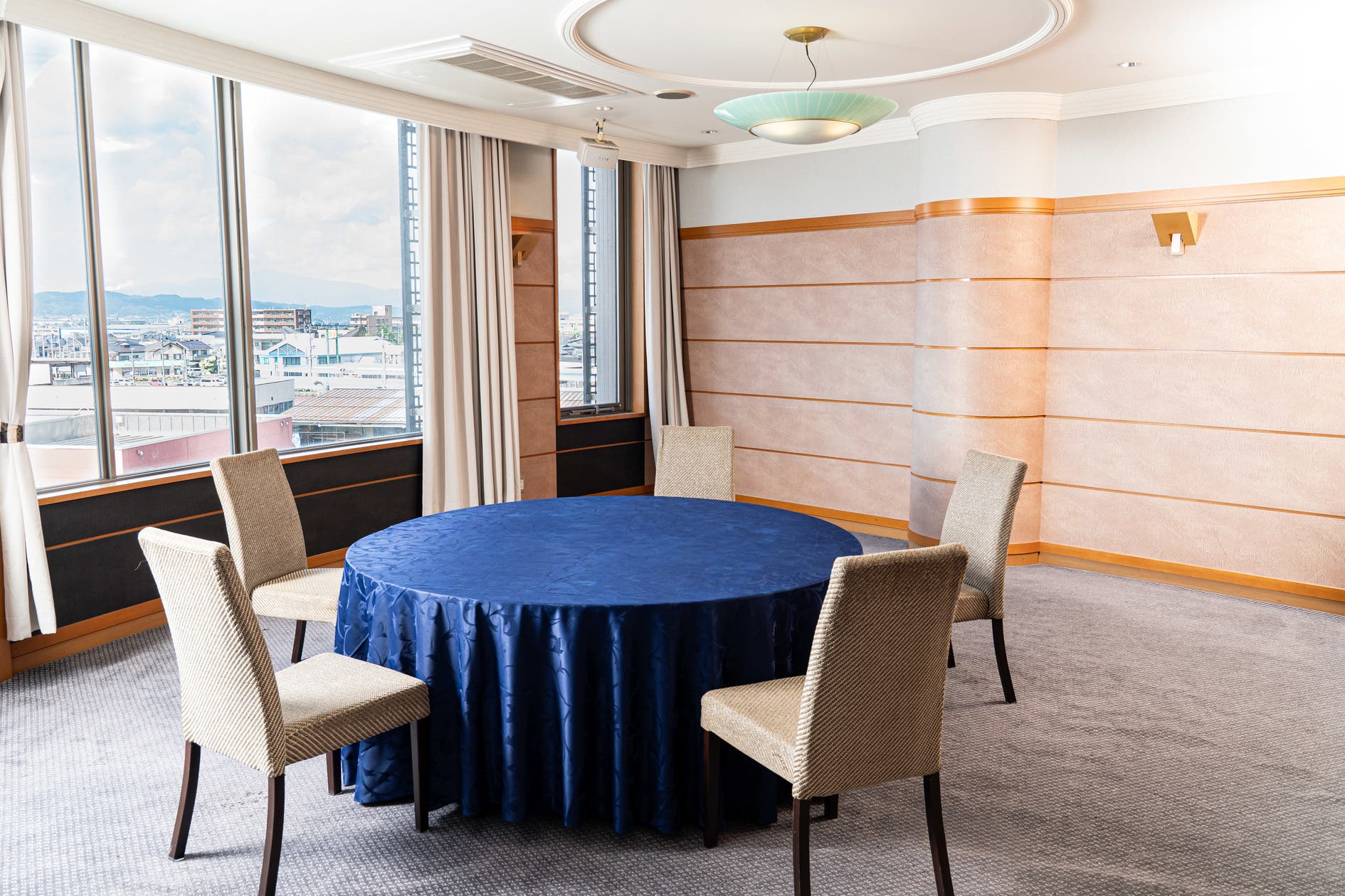 会場名：サフローラ　当日もスタッフ常駐・サポート！駐車場400台無料！の写真4