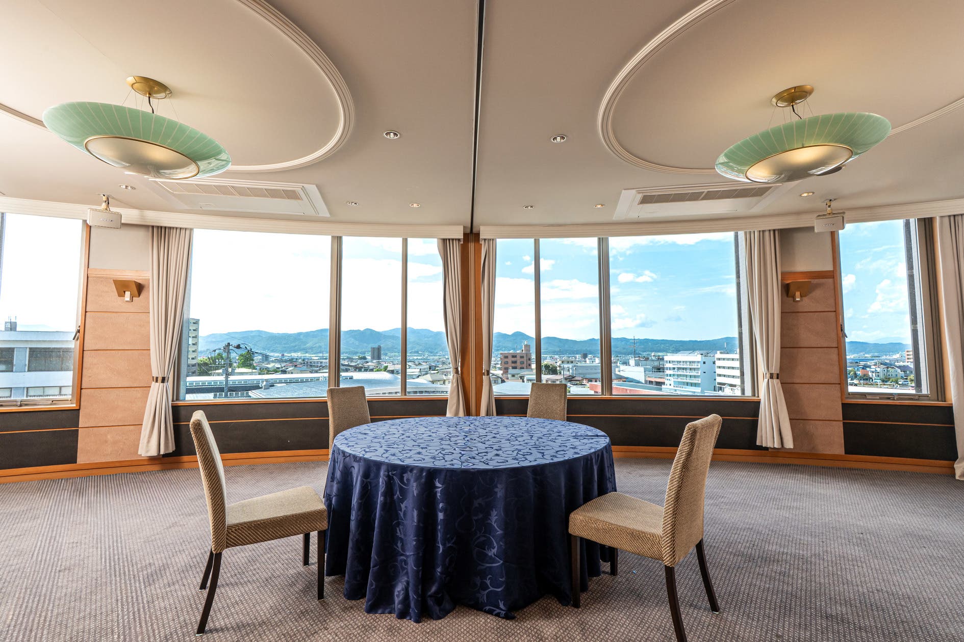 会場名：サフローラ　当日もスタッフ常駐・サポート！駐車場400台無料！の写真3