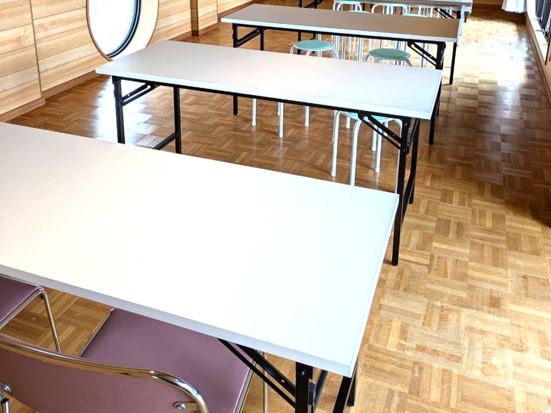 屋根裏ワンフロアのピアノがあるスペースの写真3