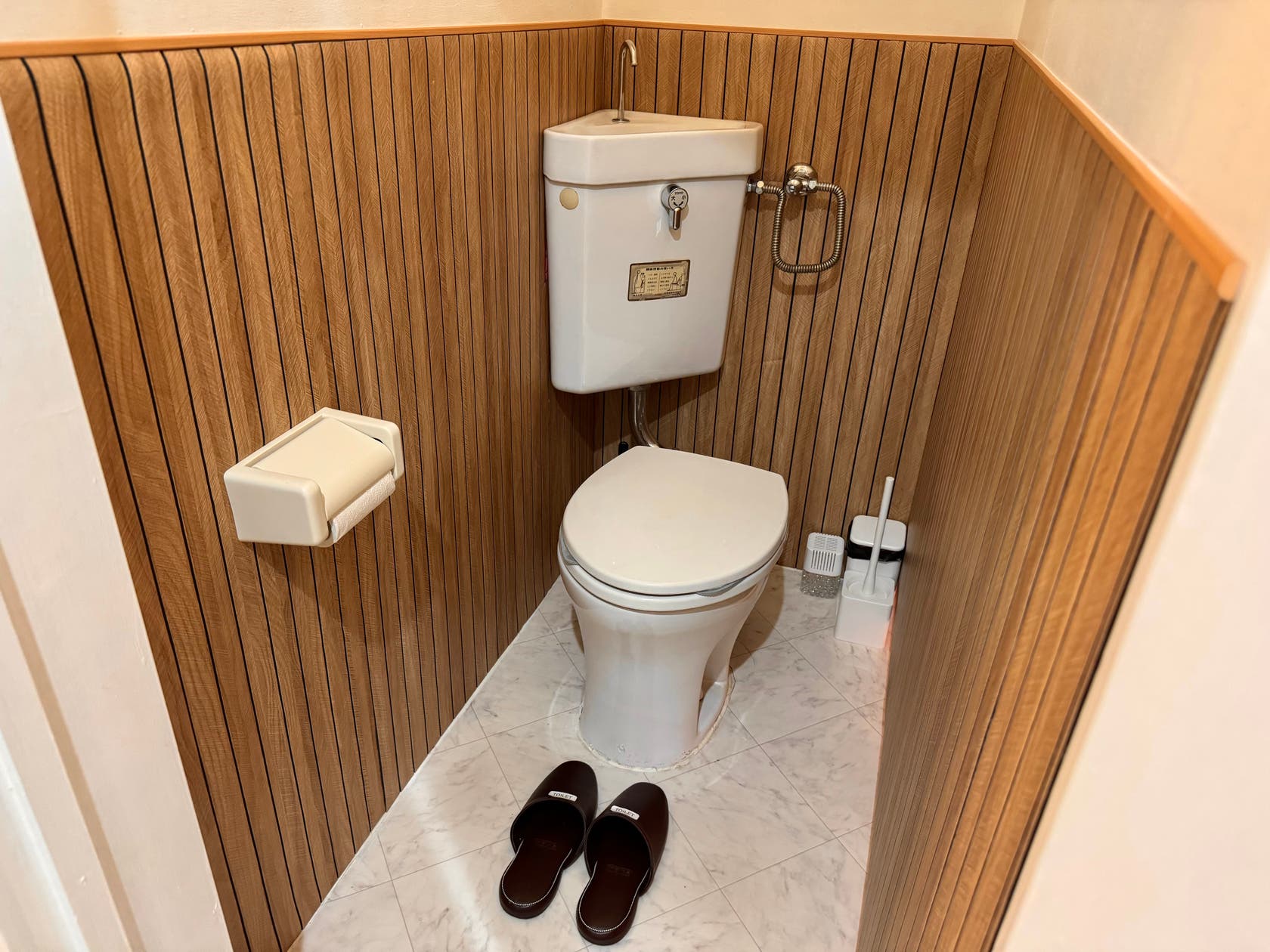 オープン記念割引中!!🏮浅草/田原町4分🪭映える和室✕ミニ日本庭園👘75型大画面TV📺撮影•デート•パーティーに⭕️の写真27