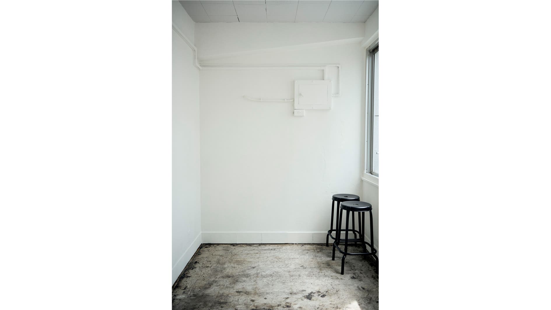 白床のコンクリート床と2面シンプルスタジオ　 スチール&ムービー同額！1h7700円2h〜の写真8