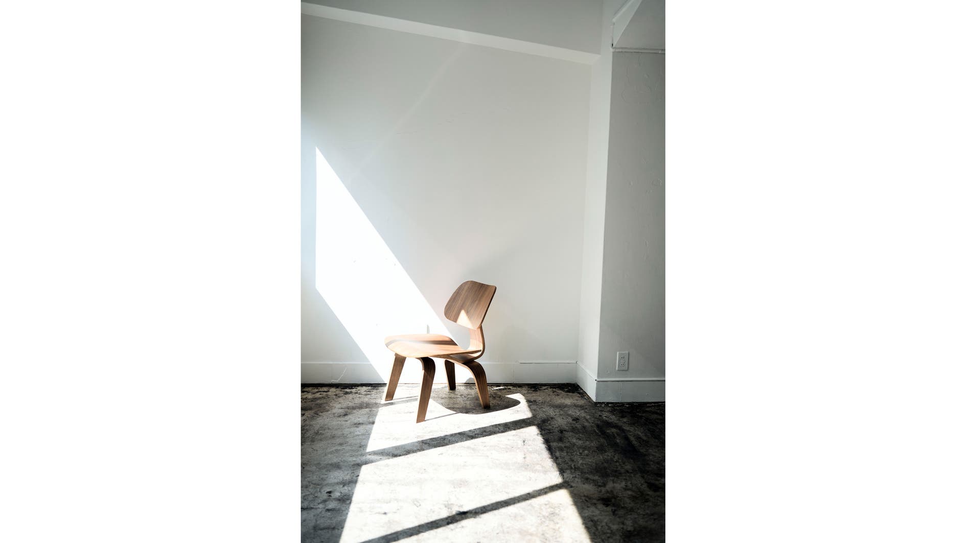 白床のコンクリート床と2面シンプルスタジオ　 スチール&ムービー同額！1h7700円2h〜の写真5