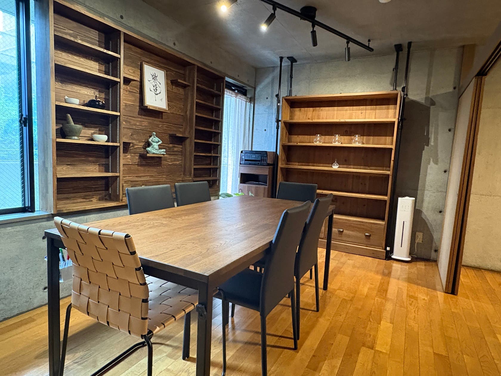 覚王山駅から徒歩4分。閑静な住宅街で静かな環境。スーパーコンビニ近し。の写真3