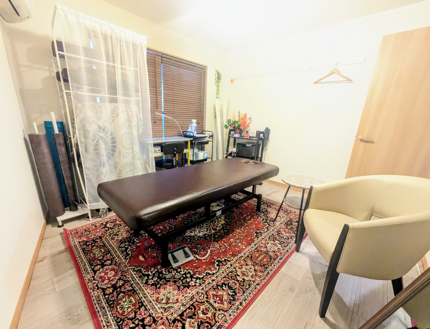 浦和駅東口から5分のレンタルサロンですの写真1