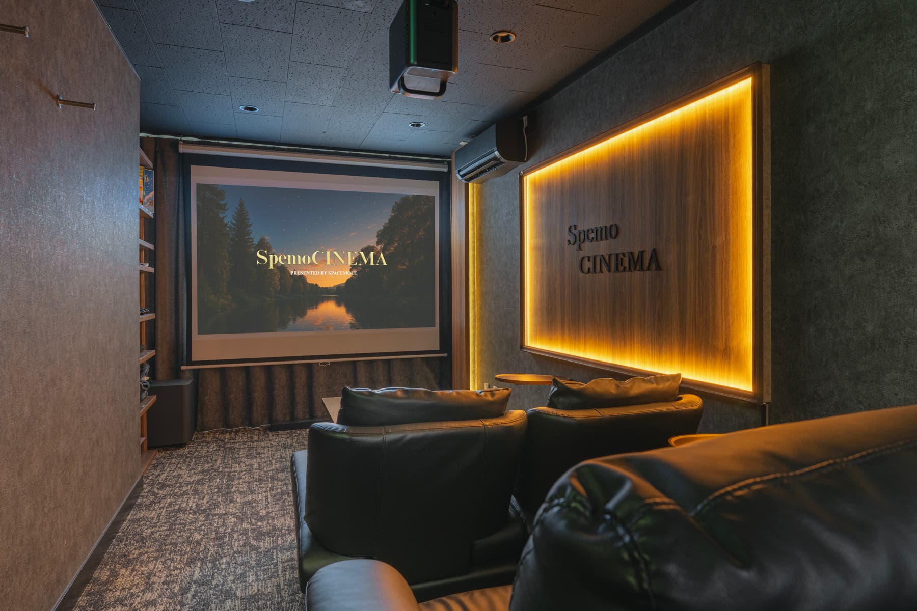 スペモシネマ✨クリスマス🎄歓送迎会🎊映画鑑賞🎞プロジェクター🎥デート💓555_SpemoCINEMA新橋2ndの写真3