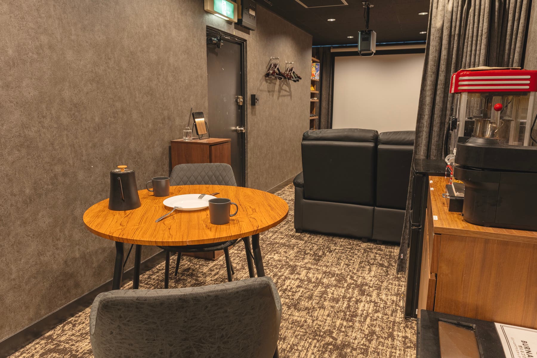 スペモシネマ✨クリスマス🎄歓送迎会🎊映画鑑賞🎞プロジェクター🎥デート💓555_SpemoCINEMA新橋2ndの写真9