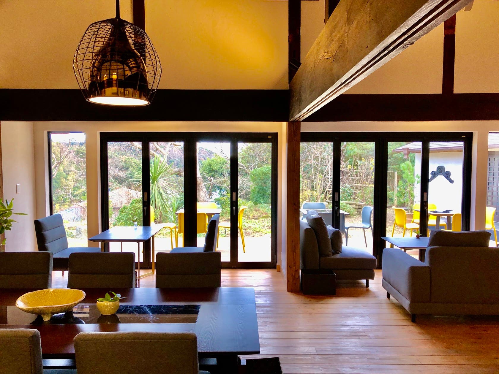 【横須賀】敷地1500坪一棟貸し！150年越えの古民家をリフォーム、蔵と離れを併設の写真1