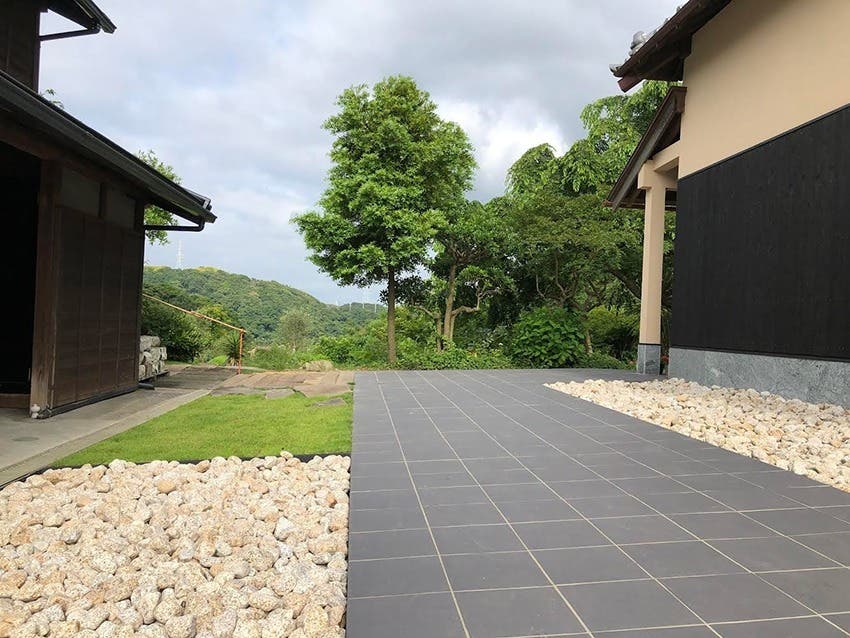 【横須賀】敷地1500坪一棟貸し！150年越えの古民家をリフォーム、蔵と離れを併設の写真5