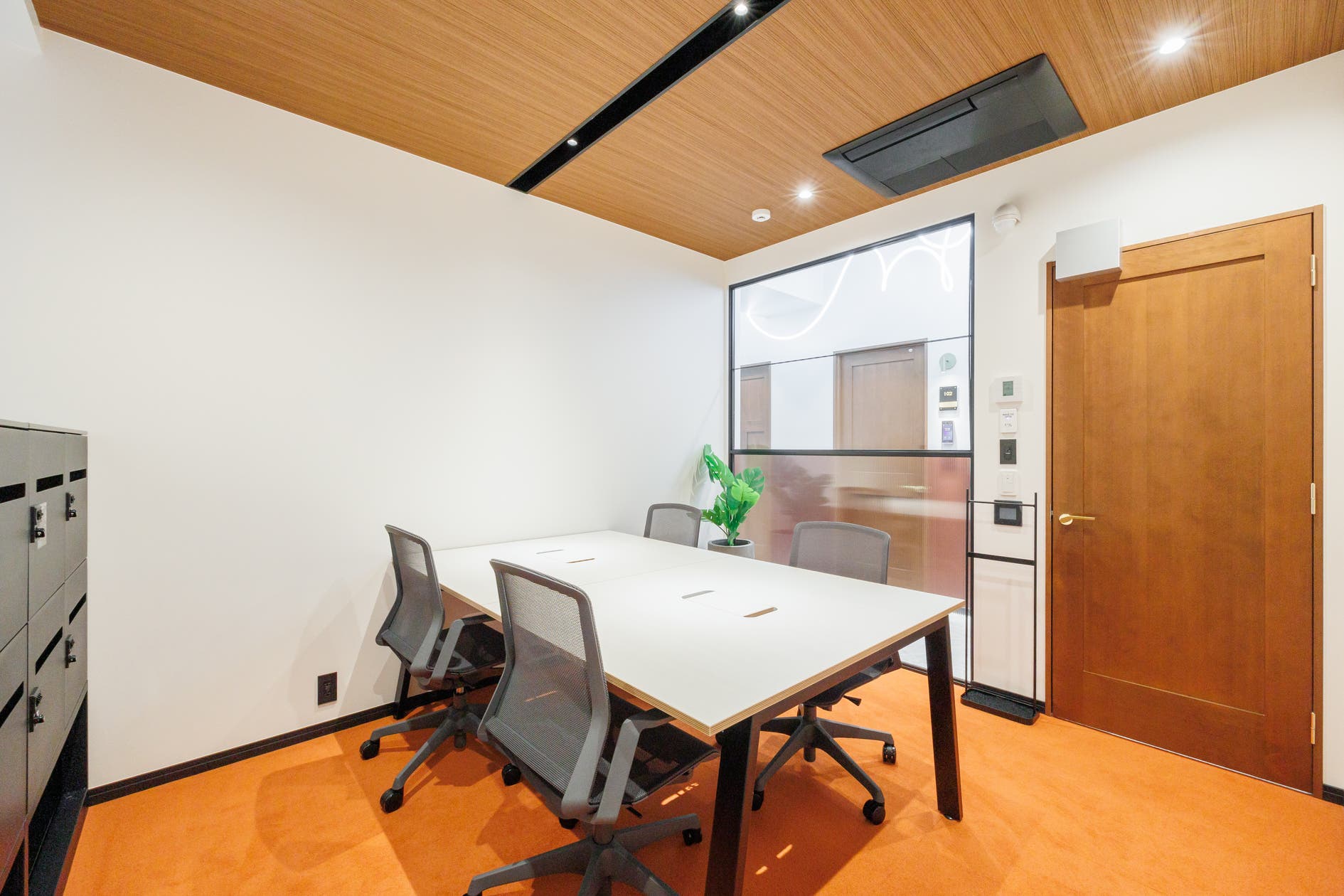 スペモ🏰会議💻ワークショップ📖モニター完備✨勉強会👨‍🏫テレワーク💻作業部屋✍️771_SOLIXWORK渋谷の写真4