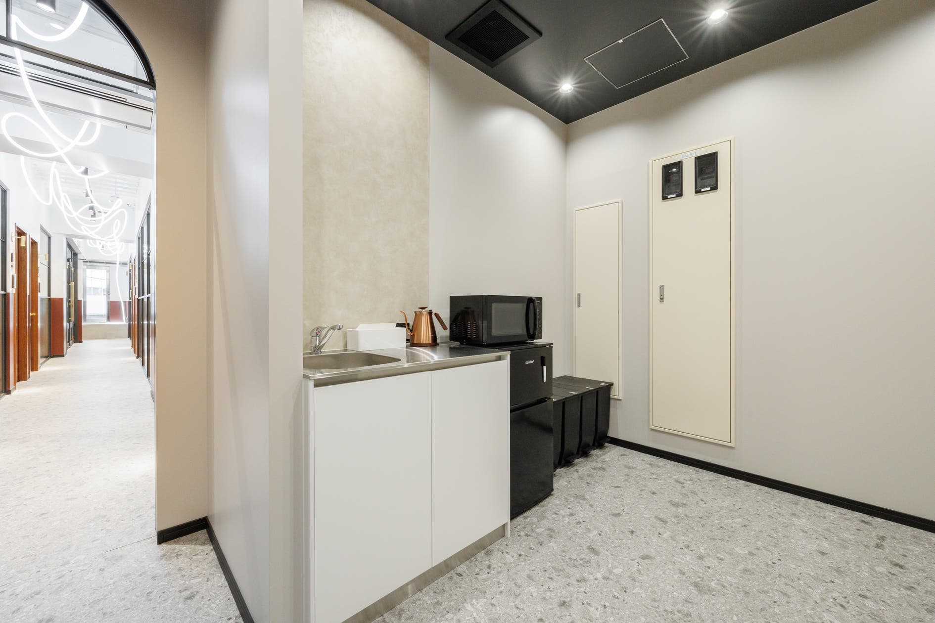 スペモ🏰会議💻ワークショップ📖モニター完備✨勉強会👨‍🏫テレワーク💻作業部屋✍️771_SOLIXWORK渋谷の写真9