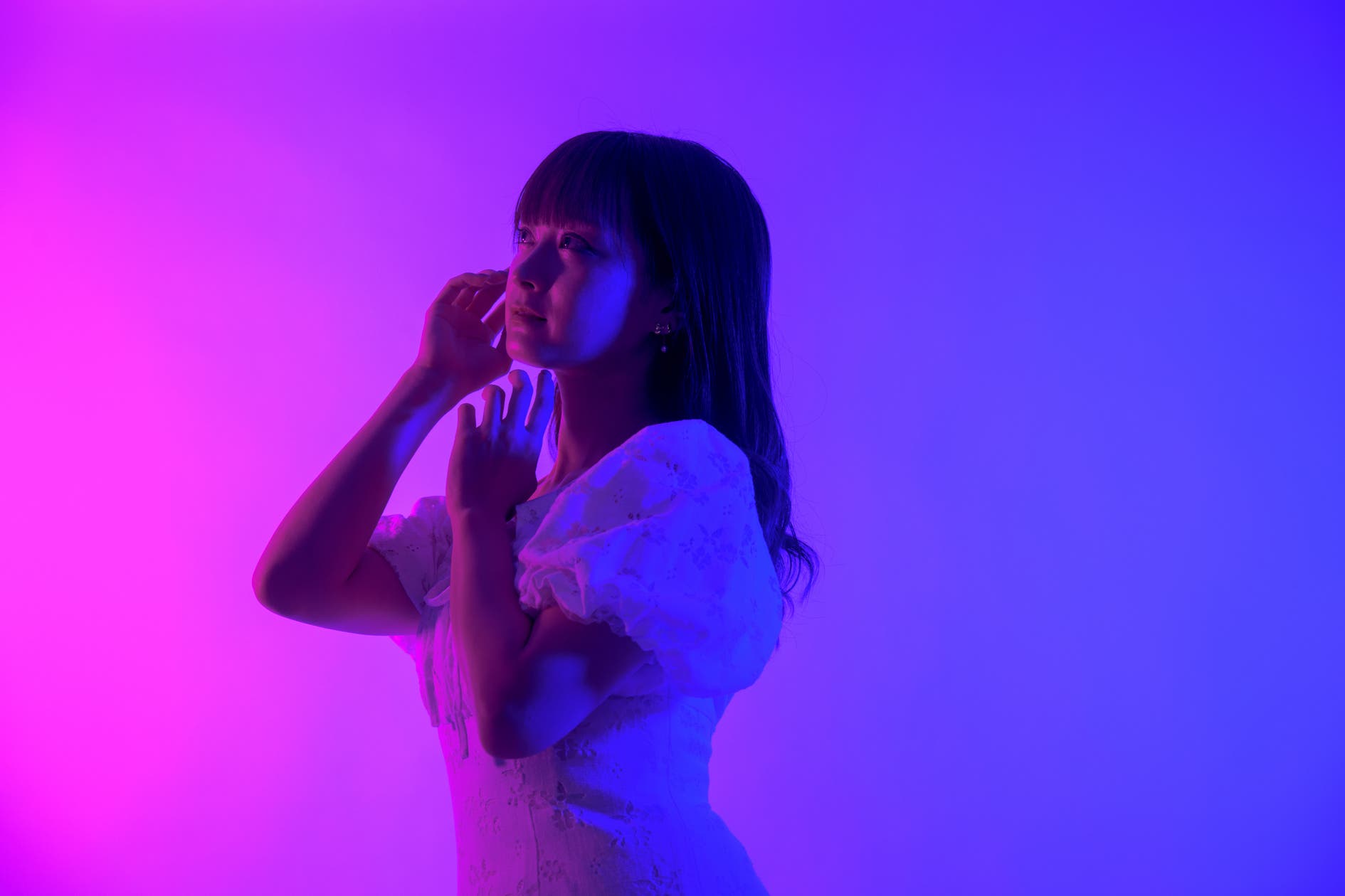 四谷３丁目駅徒歩３分/今月はクリスマス🎅🎄/自然光×白の空間/極みの黒/機材全て無料/13種の撮影シーン/都会の中の非日常の写真11