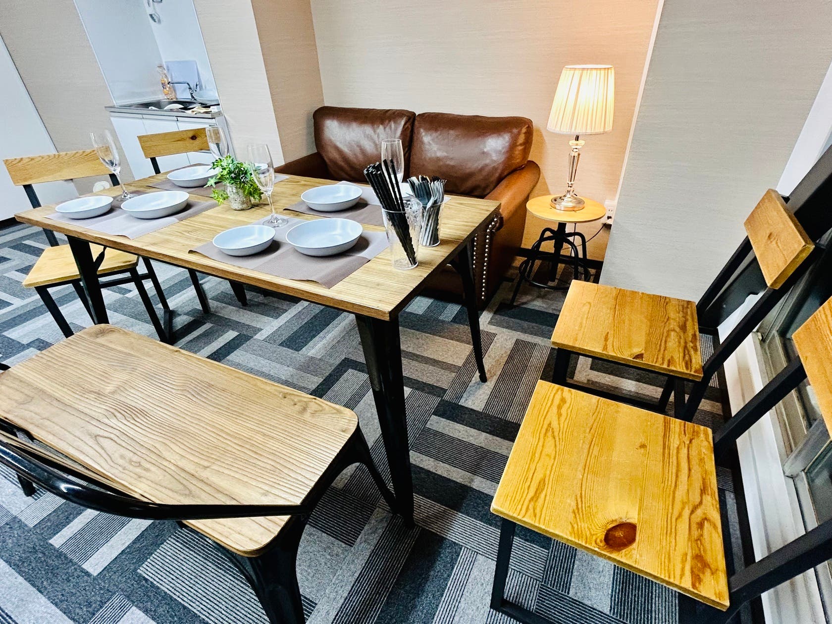 Let's Party🎉🎉🎉横浜駅徒歩５分🚶１階広々、リフォームしたてで綺麗なキッチンありパーティールームオープン‼️の写真4