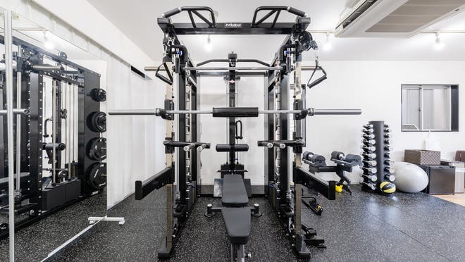 【神田駅1分/岩本町駅4分】1日1回スタッフ完全清掃のハイクオリティレンタルジムの写真3