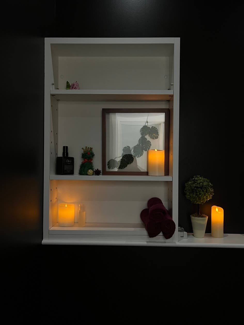 【完全個室】ブラウンを基調としたコンパクトながらシックで落ち着いた雰囲気のお部屋です。の写真2