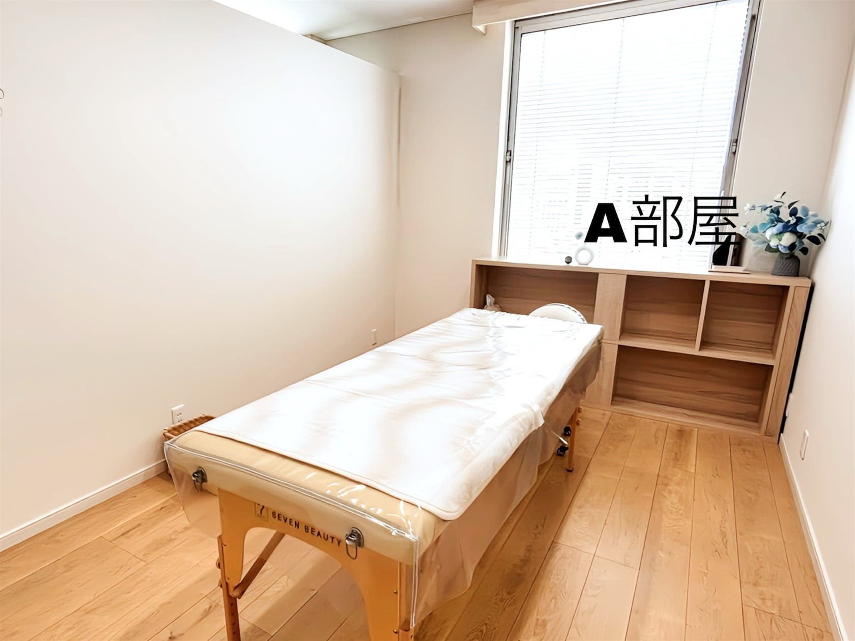 A部屋【倉敷駅前徒歩２分】西ビルのエステサロン１年目の新築のお部屋６畳の写真1