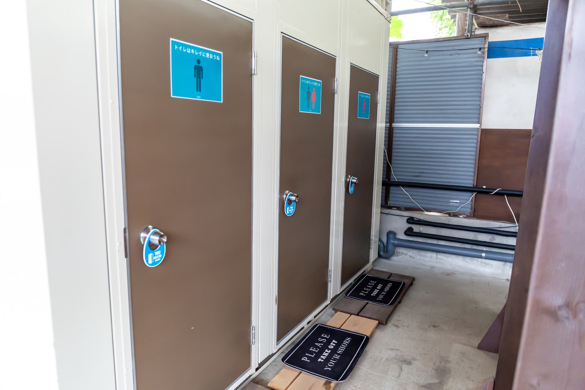 屋根付きの屋外イベントスペースの写真6