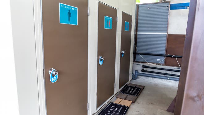 屋根付きの屋外イベントスペースの写真6