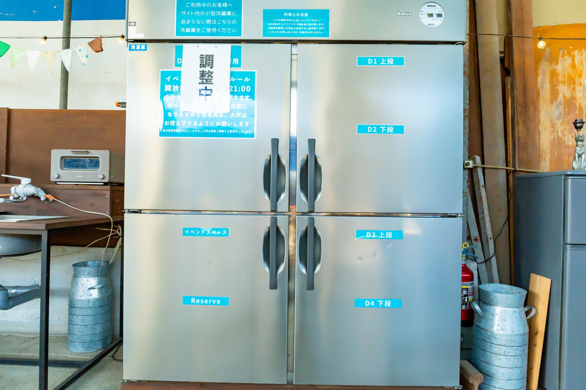 屋根付きの屋外イベントスペースの写真9