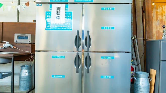 屋根付きの屋外イベントスペースの写真9