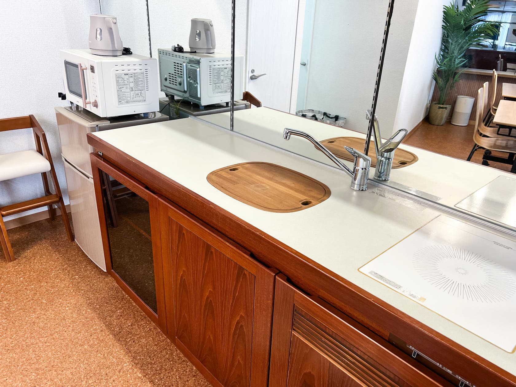 【京王線西調布駅徒歩3分✨定員10名】TV📺冷蔵庫電子レンジ🍽️ホワイトボードWiFi無料！ふれあいスペース 西調布Aの写真26