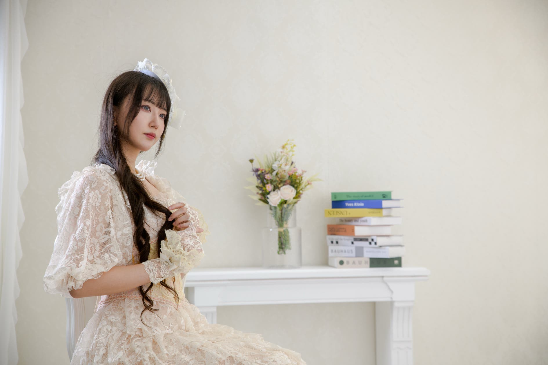 四谷３丁目駅徒歩３分/今月はクリスマス🎅🎄/自然光×白の空間/極みの黒/機材全て無料/13種の撮影シーン/都会の中の非日常の写真14