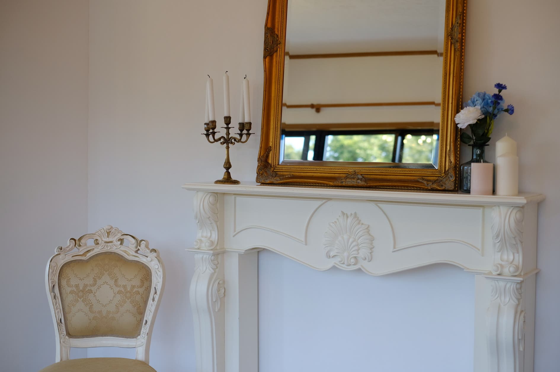 【ROOM1】白背景、撮影スタジオ付き📸個室ヘアメイクスタジオ🚗駐車場1台無料・京急三崎口6分の写真4