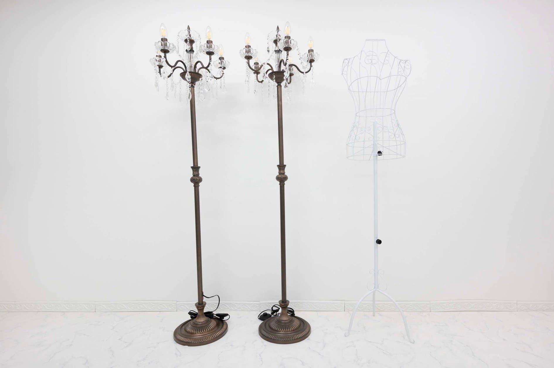 🎉NEW✨秋葉原駅5分💖白背景×姫系ソファ＆シャンデリア🎀ドレス有｜高性能プロジェクター｜推し活・コスプレ・商用OKの写真18