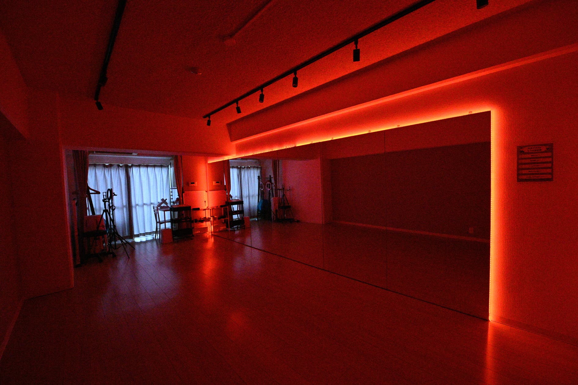 🎉オープン特価🎉ダンスに最適完全個室✨大阪主要駅徒歩圏内｜大型鏡等無料備品多数｜個人レッスン｜定期予約可｜ヨガ｜ダンス｜撮影の写真27