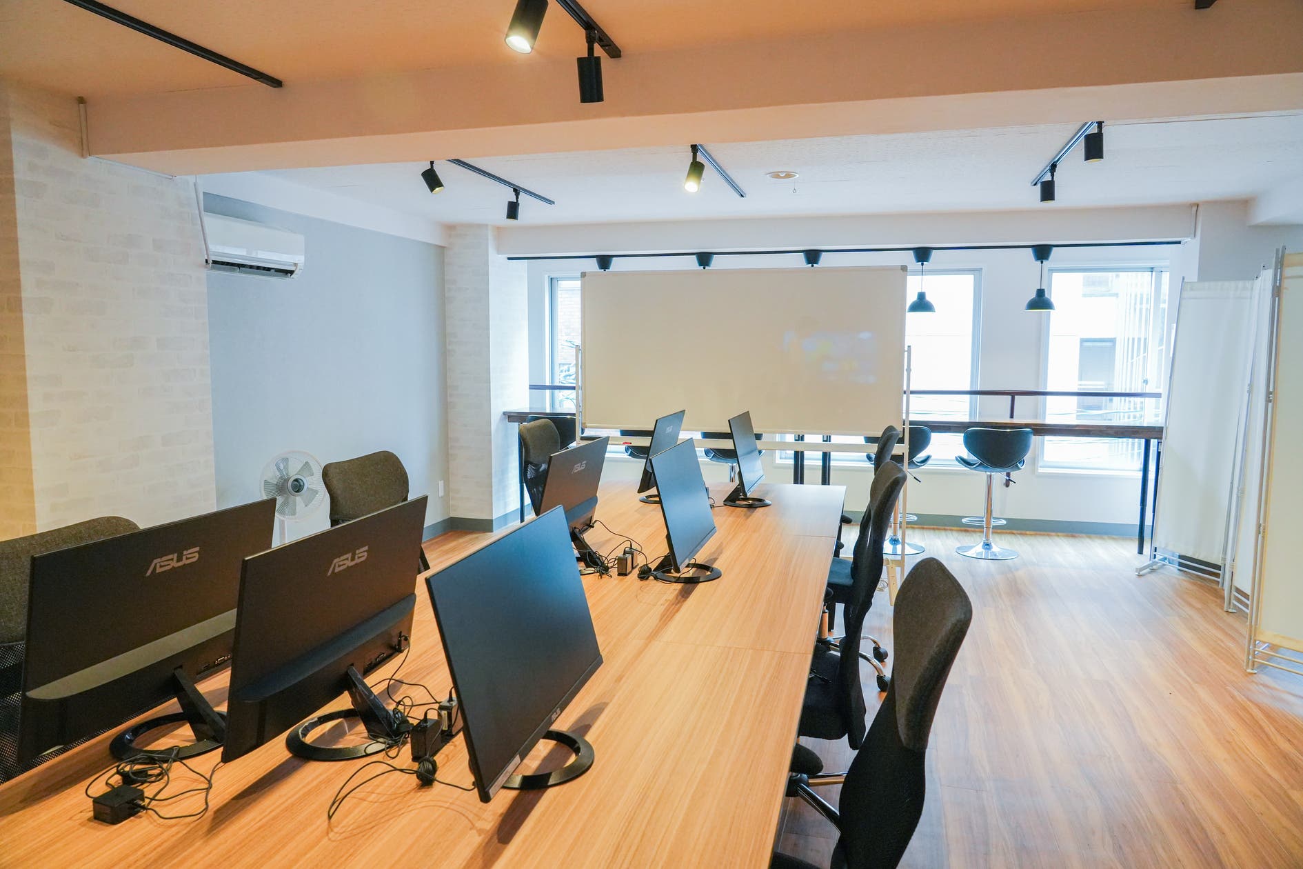 スペモ👩🏻‍💻新潟駅4分🚶‍♀️ビジネス‼️会議💻ミーティング👩‍💻イベント✨勉強会💎パーティー🎉773_MOLE新潟の写真8