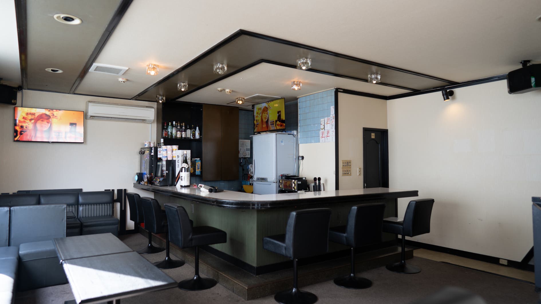 恵我ノ荘駅6分｜カラオケ＆ダーツ遊び放題の貸切スペースの写真1