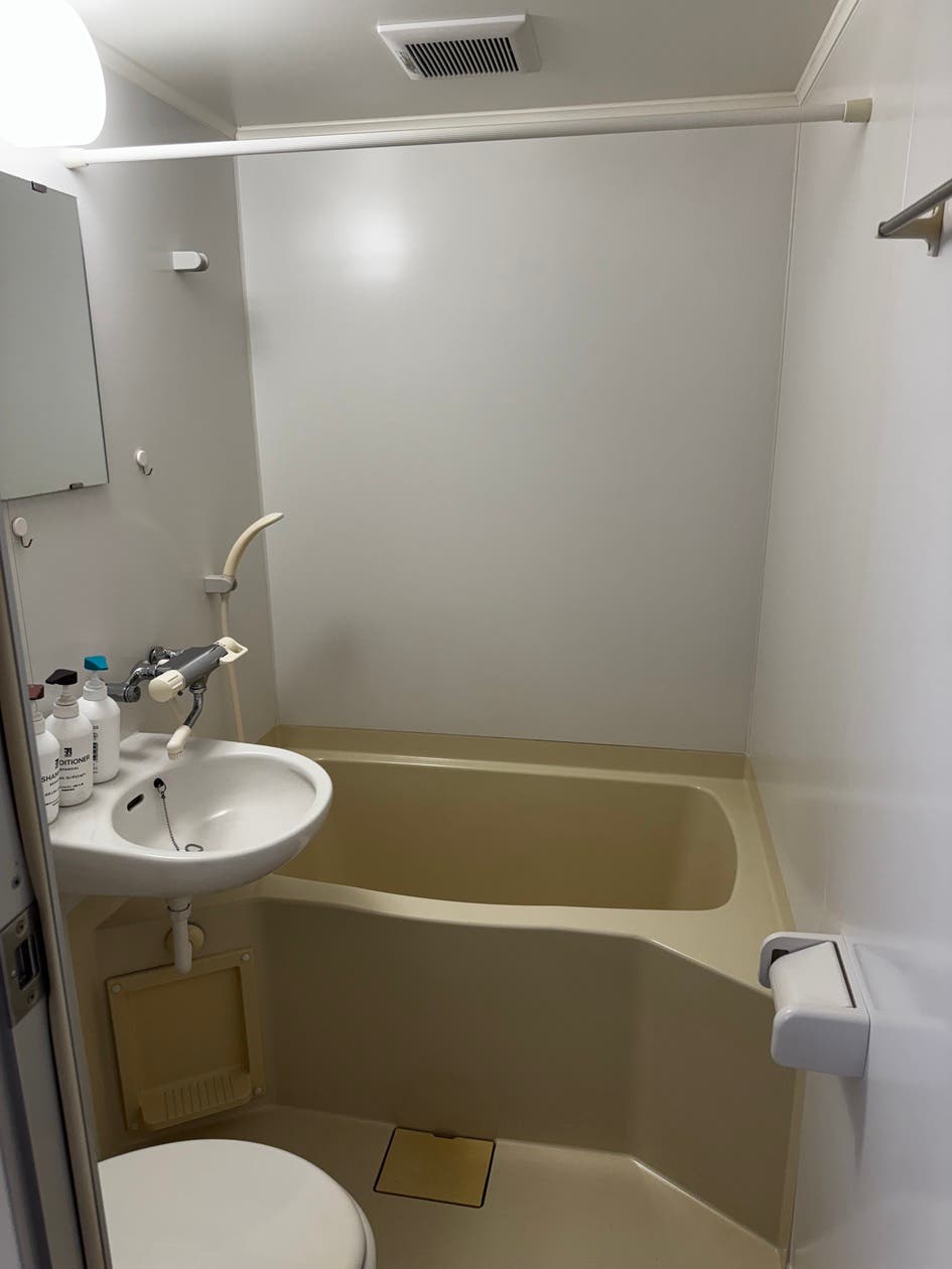 新大久保駅から4分の抜群の立地の写真5