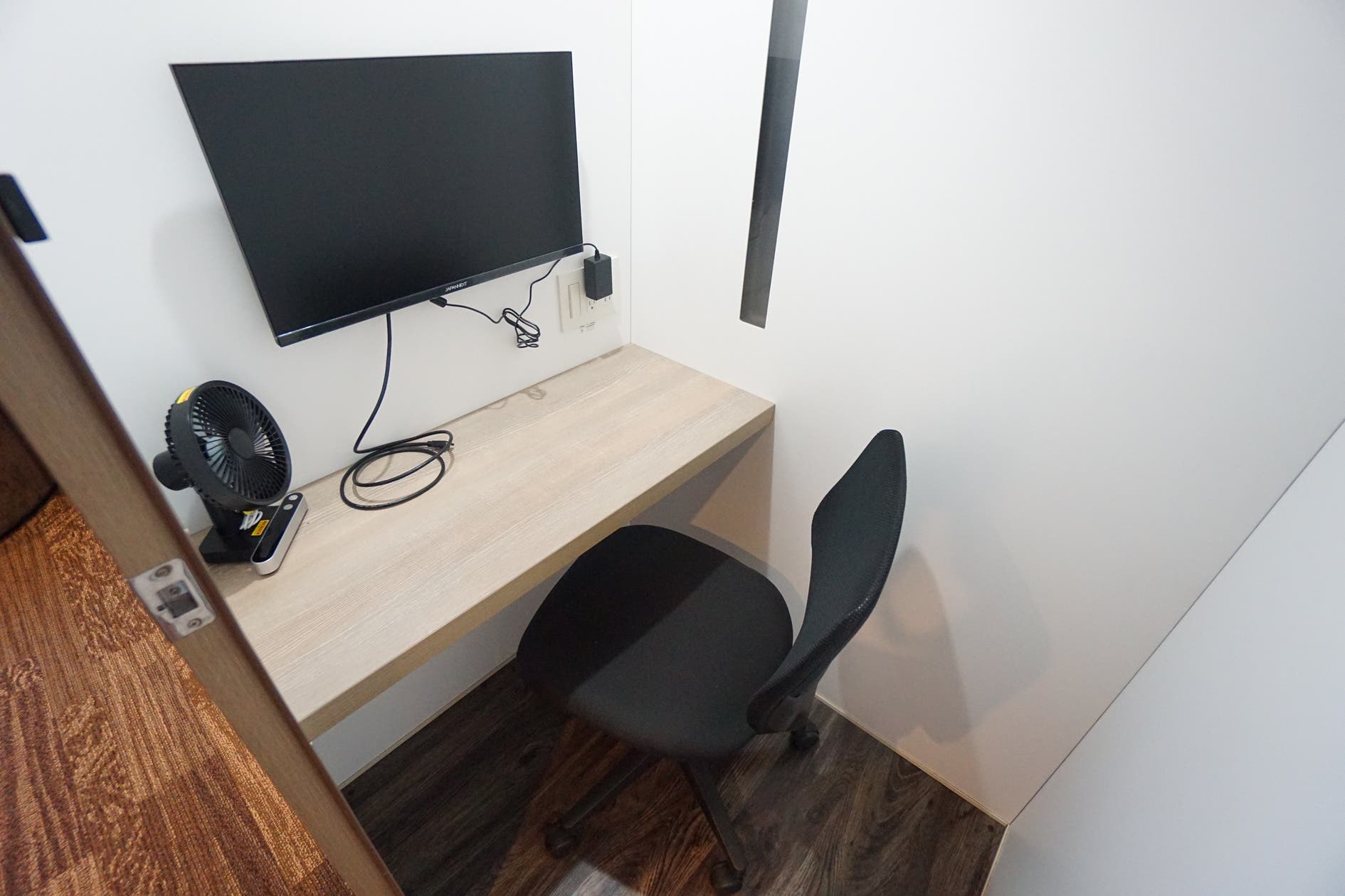 ＜ワークブース水道橋三崎町No.1＞水道橋駅徒歩3分🚃完全個室ワークブース💼Wi-Fi📶電源🔌テレワーク/ZOOM/自習の写真1