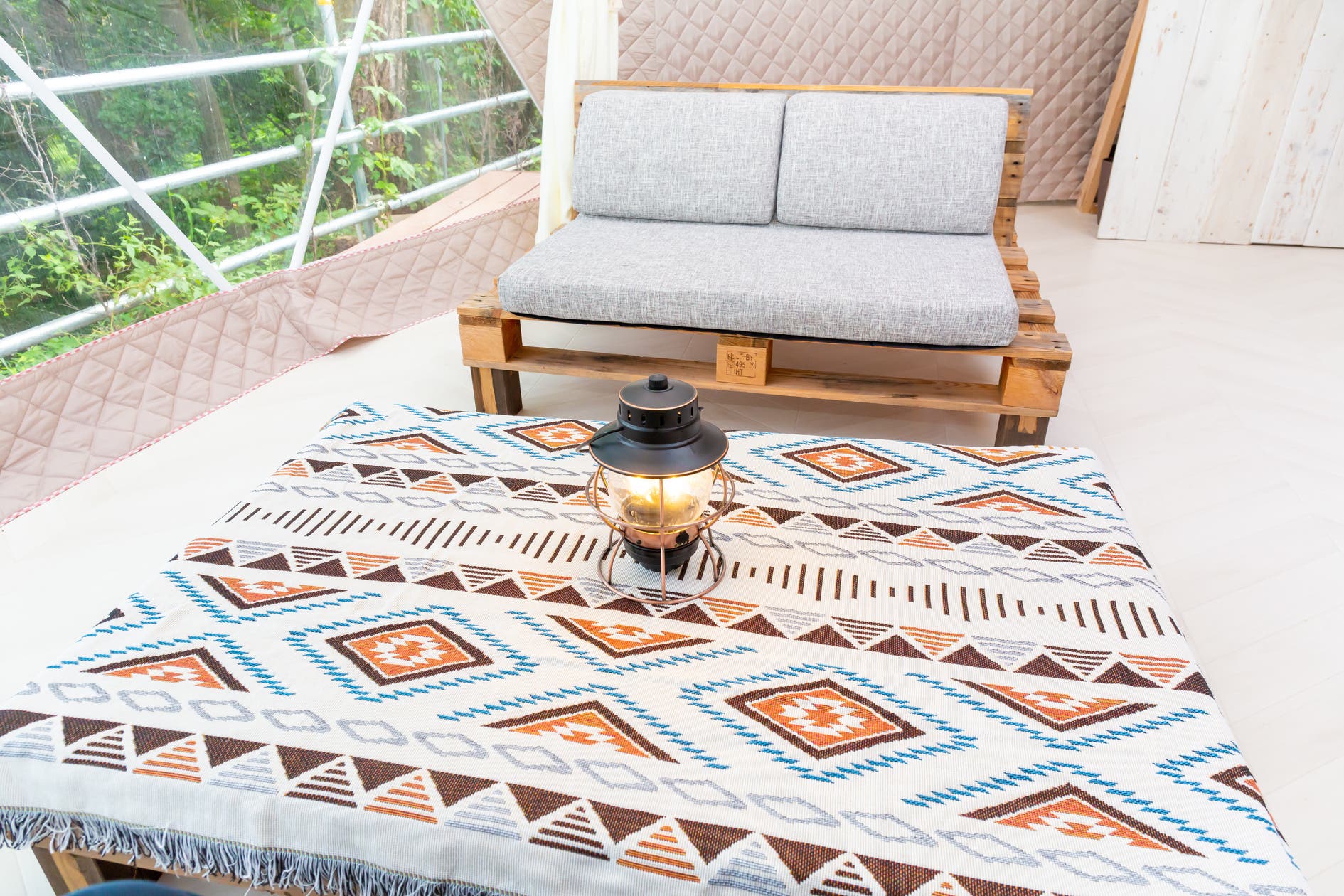 ドームテント2棟の写真4