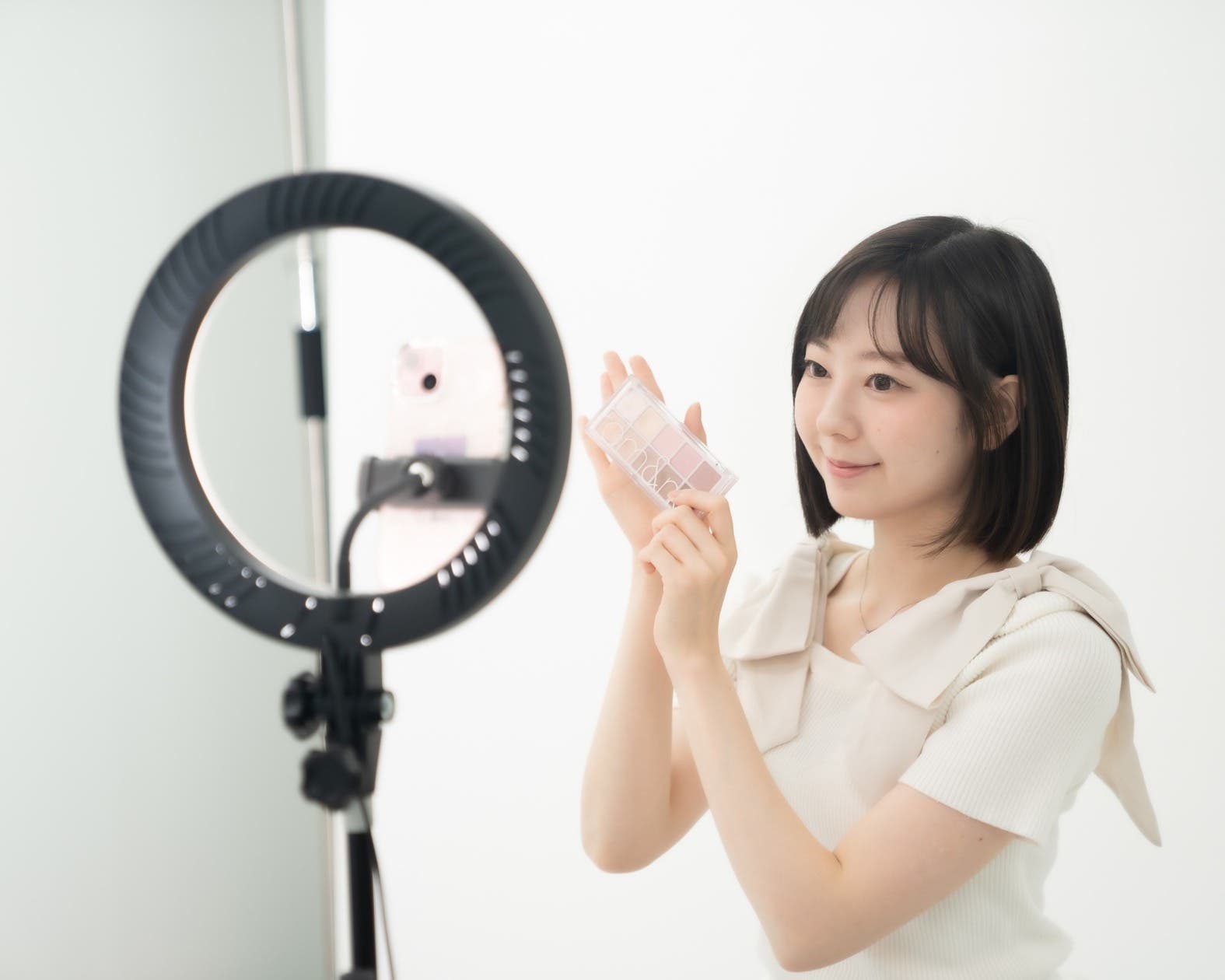 【南方駅徒歩1分／西中島南方駅徒歩3分／新大阪駅徒歩8分】“撮ってみたい”を気軽に叶える、初心者にもやさしいレンタル撮影スタジオの写真7