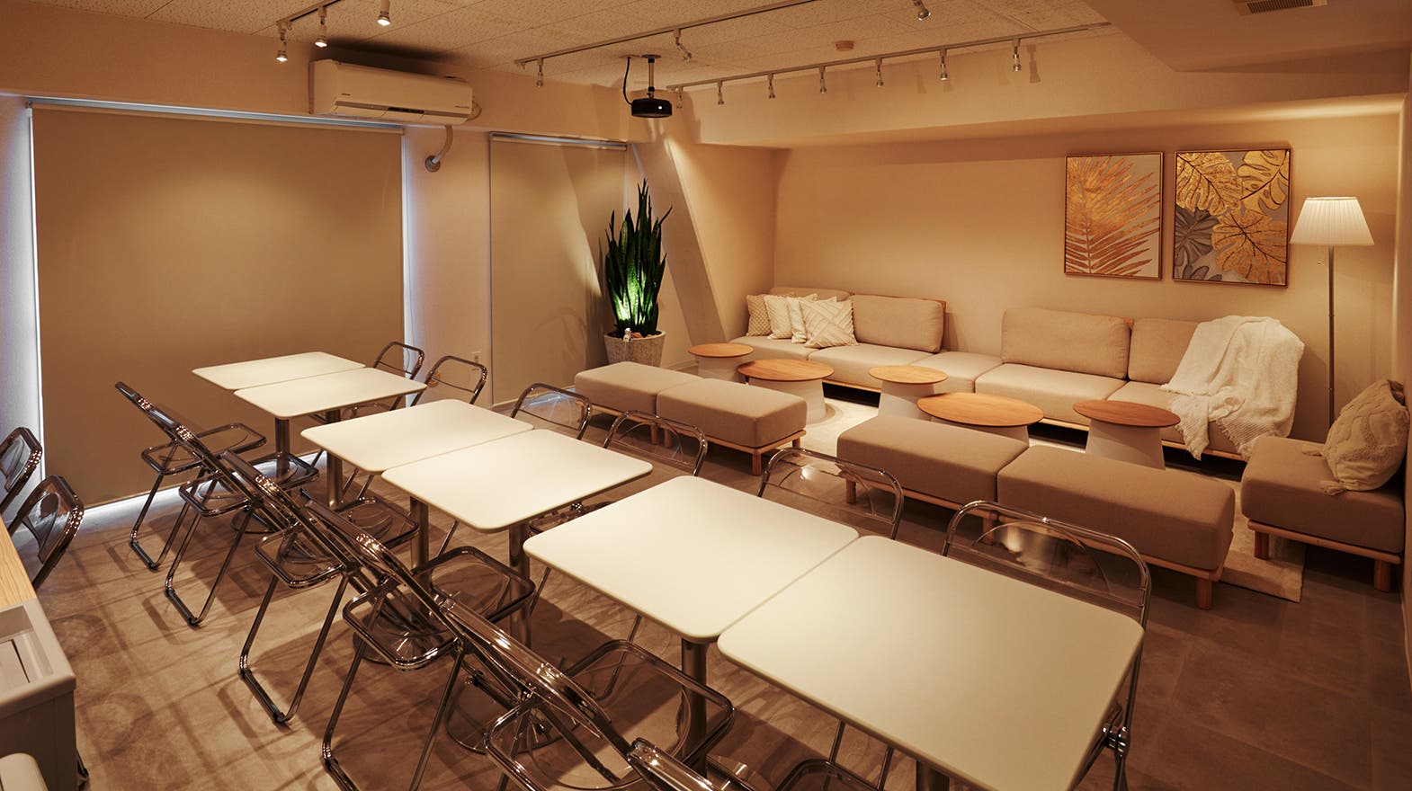 伏見駅1分🚶‍♀️【最大30人様までご利用可☆】🙆‍♀️150㌅大型スクリーン/光回線の写真5