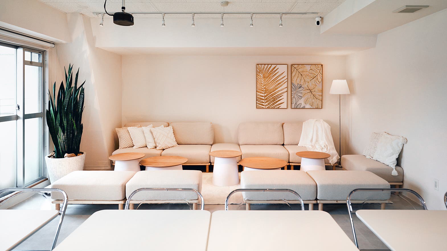 伏見駅1分🚶‍♀️【最大30人様までご利用可☆】🙆‍♀️150㌅大型スクリーン/光回線の写真8