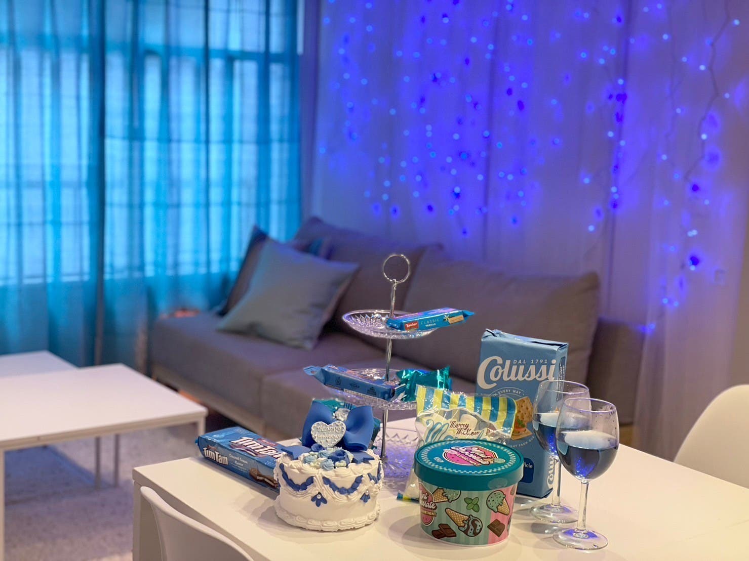 推し活✨誕生日会🎁最大12名🎉伏見駅3分🚶‍♀️150㌅大型スクリーン/パーティーに最適！富善の写真18