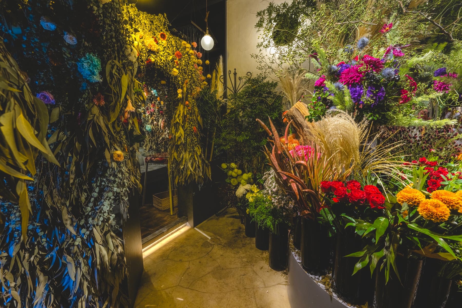 スペモ🌹映え確定っ😍💐秘密の場所でお花に囲まれて過ごす大人時間🌹🥂撮影もOK📸733_FLOWER-PARK恵比寿の写真21