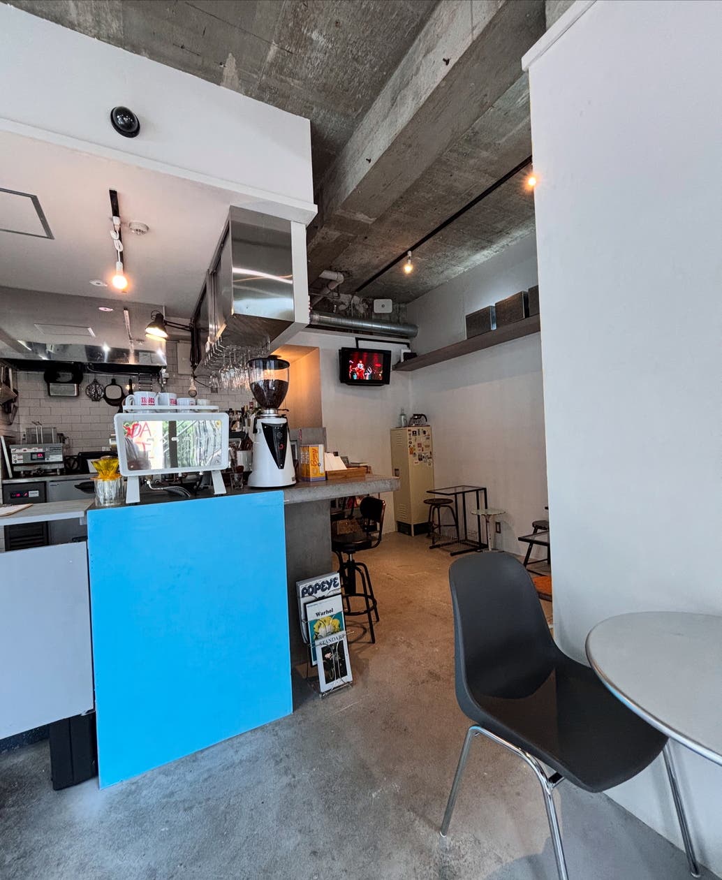 西武新宿線野方駅から徒歩２分のカフェの写真1