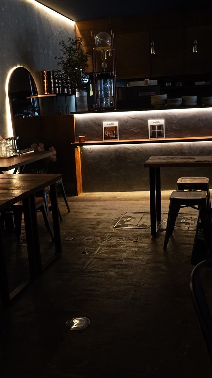 アンティーク調のカフェの写真5