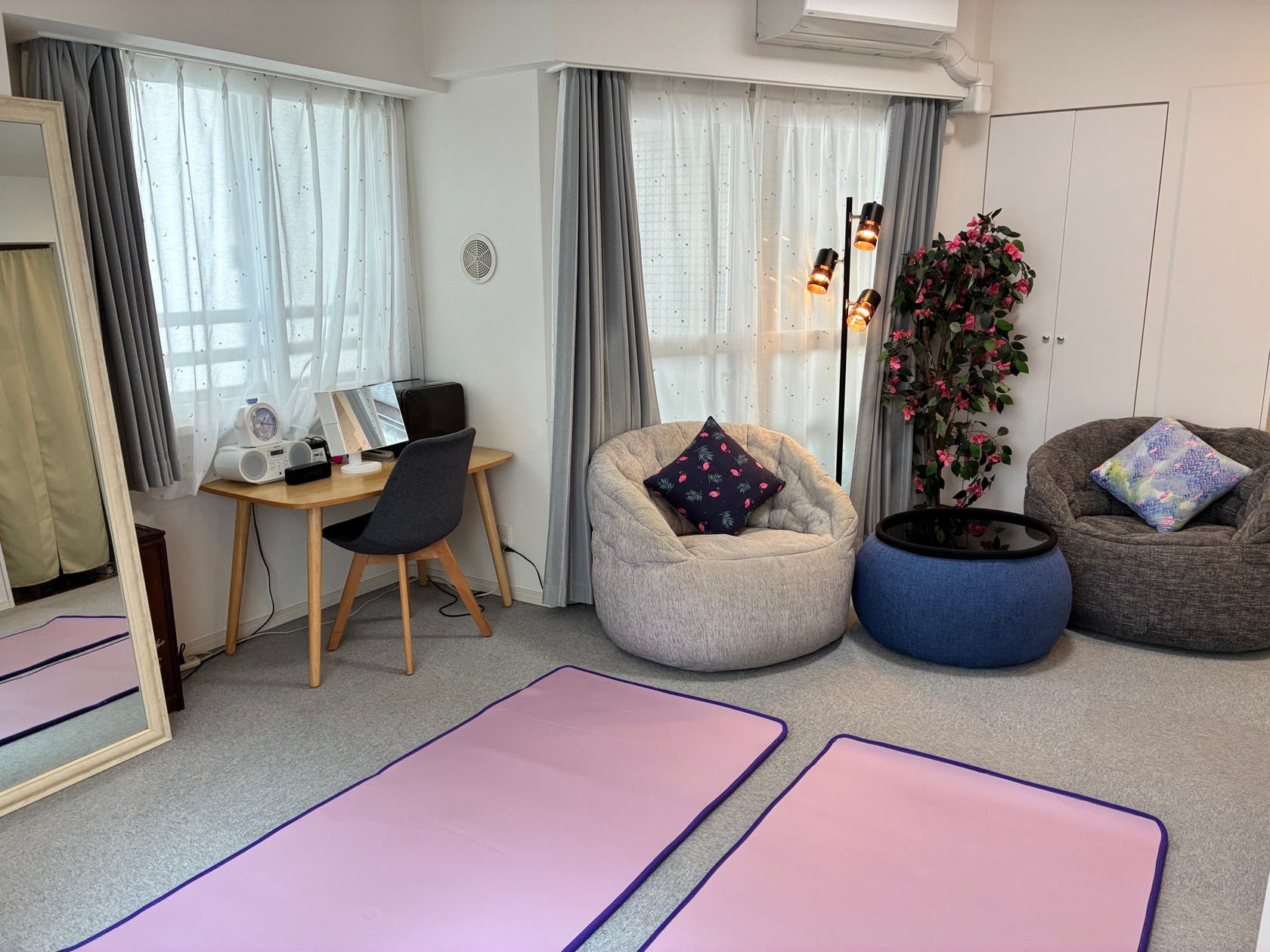 年末「特別割引実施中」『完全個室』30㎡の広々スペース。池袋駅徒歩3分、ベット２台ありヨガマット無料貸出し中、エステ、などにの写真11